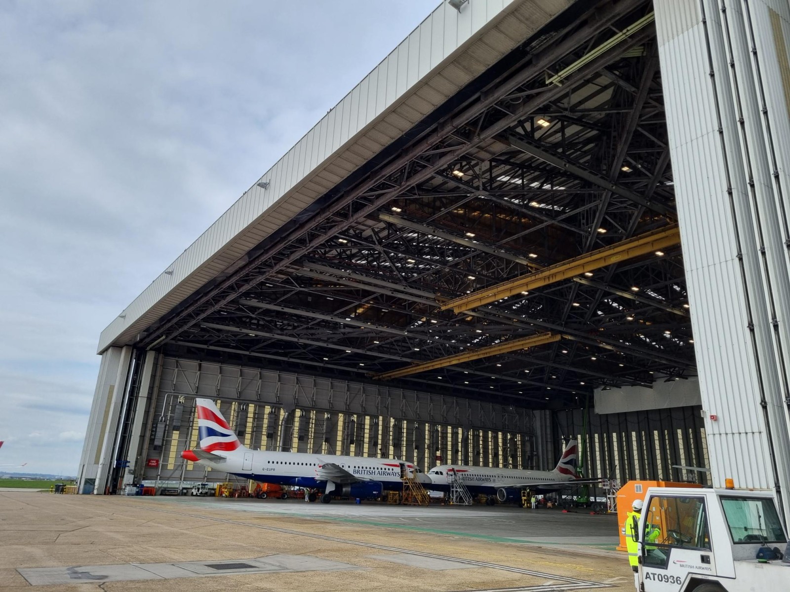 BA Fleet Support Unit Hangar Door Replacement — ChandlerKBS
